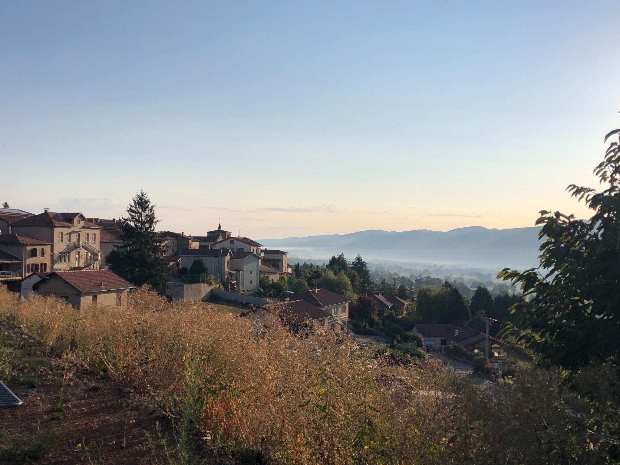 Étude de revitalisation de la commune de Meys|Meys (849 hab, 69 ...